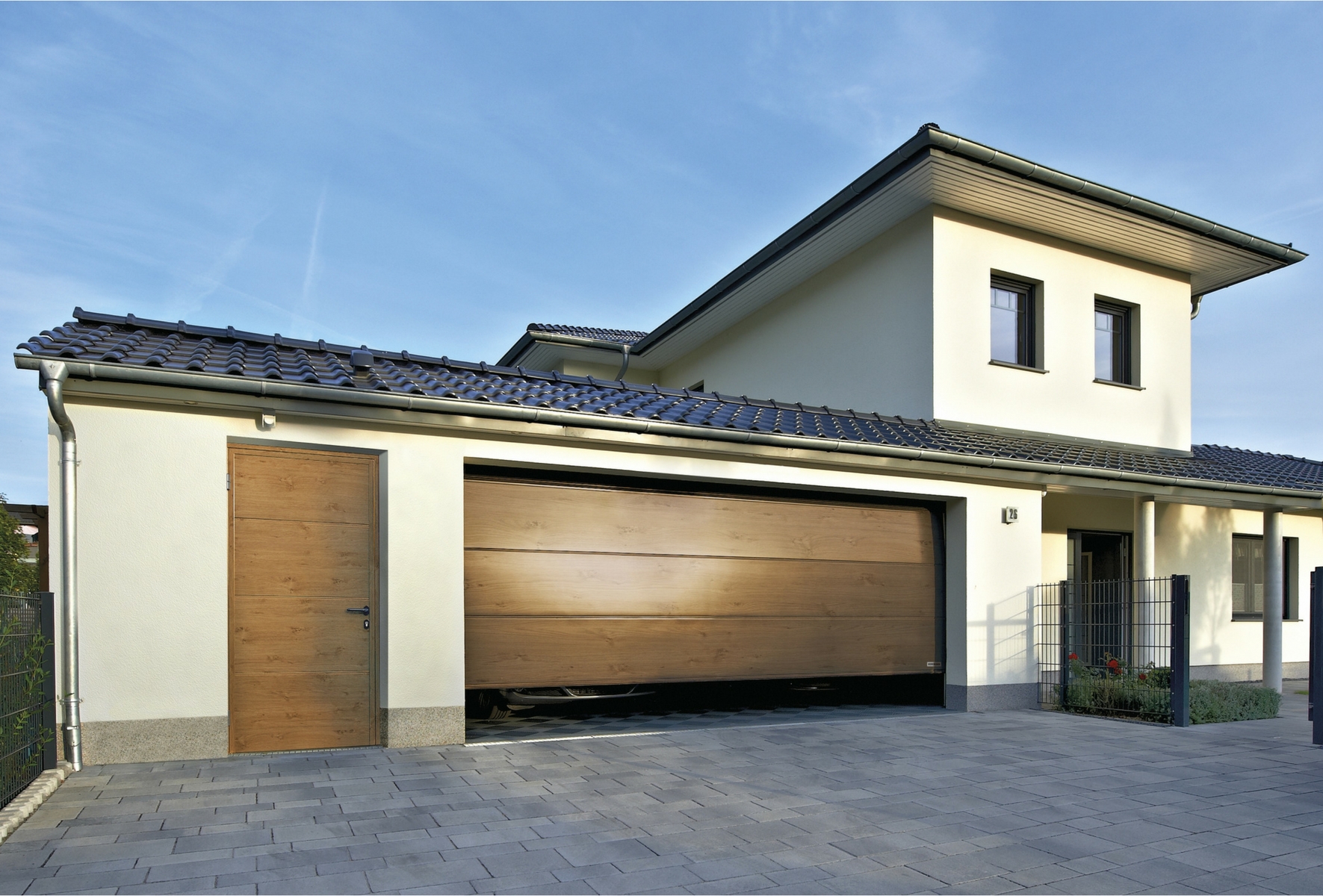 Hochwertige Garagen-Sektionaltore - Garagentore Wimmer